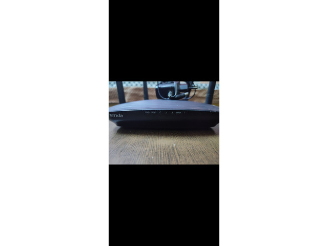 Tenda Dual Channel WiFi Router with Adapter Delhi - Buy Sell Used ...