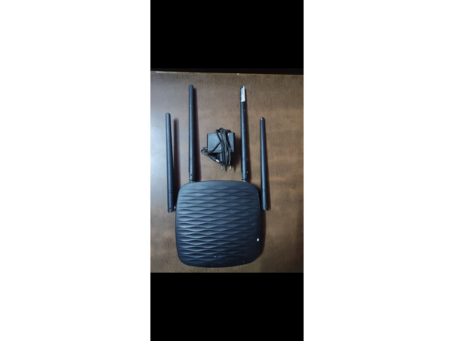 Tenda Dual Channel WiFi Router with Adapter Delhi - Buy Sell Used ...